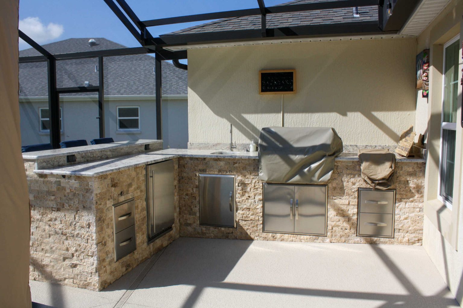 Custom Hardscapes, Paver Decks & Patios in Central Florida