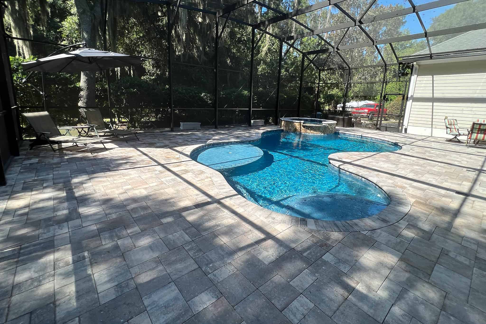 Custom Hardscapes, Paver Decks & Patios in Central Florida