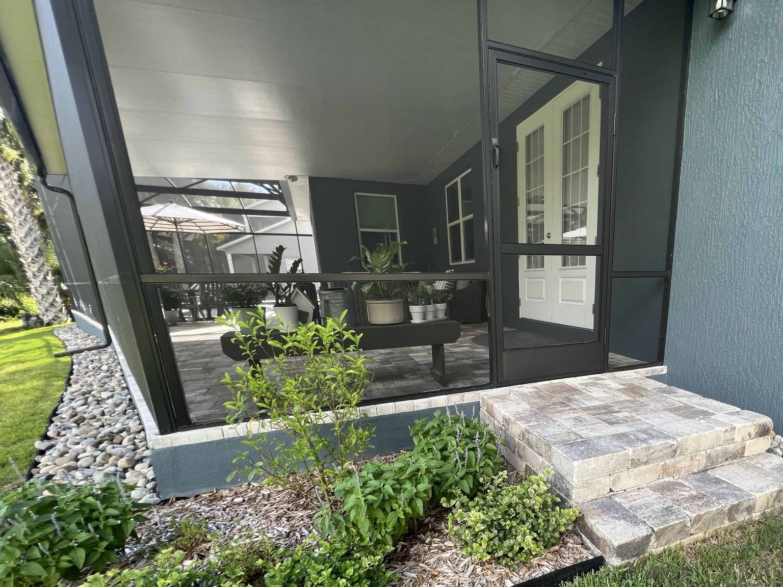 Custom Hardscapes, Paver Decks & Patios in Central Florida
